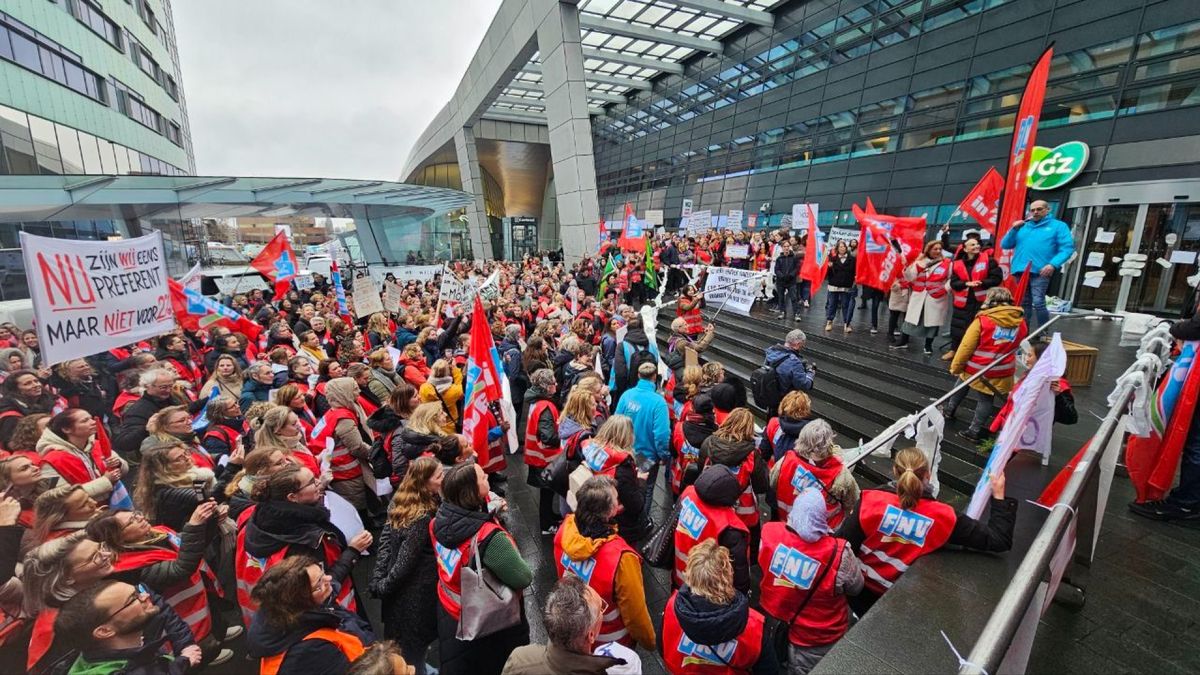 Apothekers demonstreren tegen VGZ: 'Staken tegen onze wil, een bittere ...