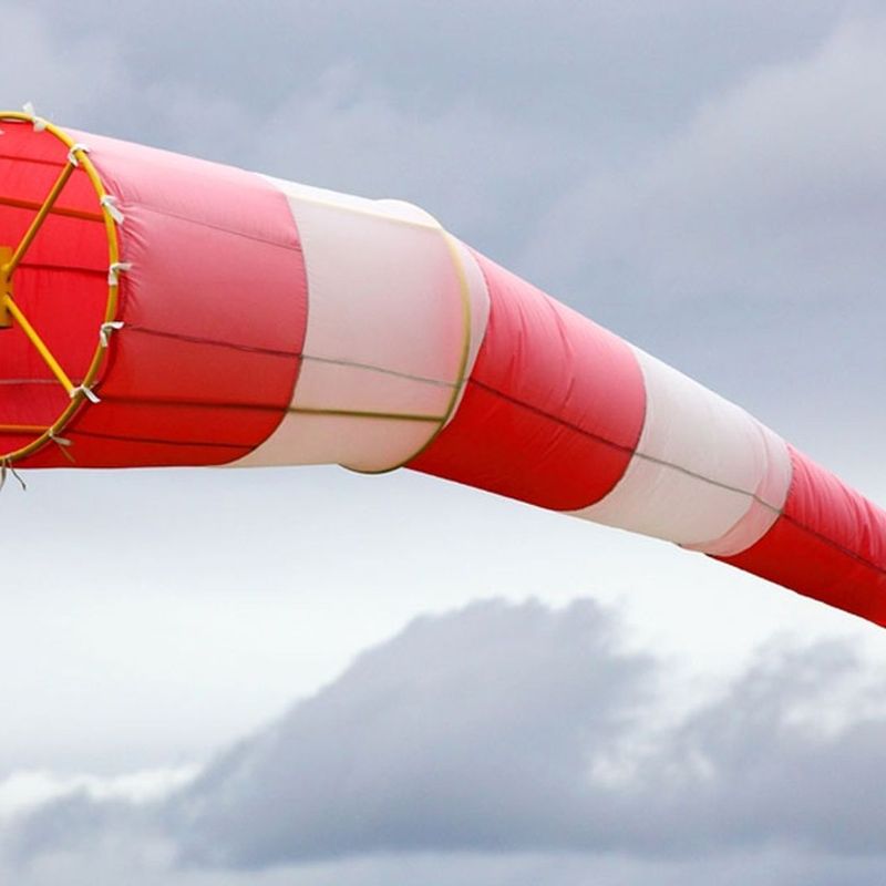 KNMI geeft code oranje af vanwege storm Ciarán - Rijnmond