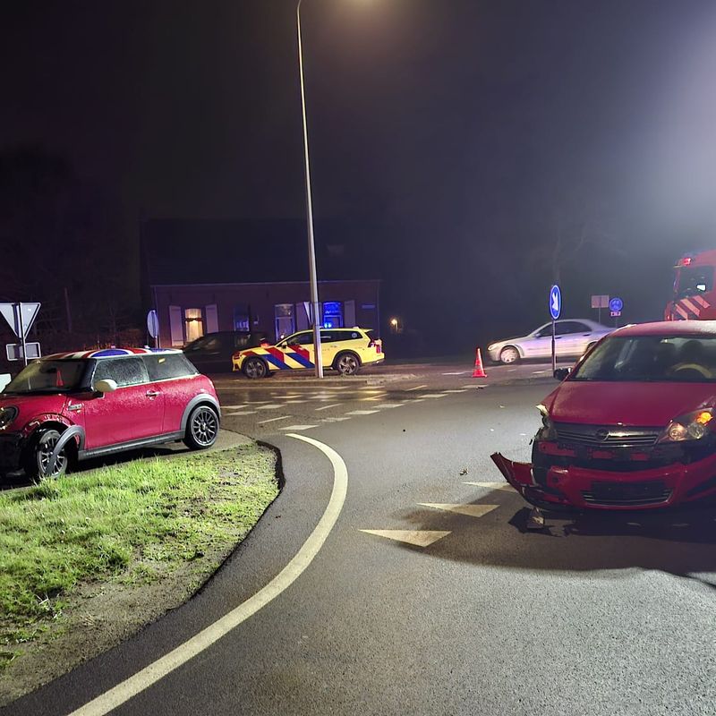 Gewonde bij botsing tussen twee auto's - L1 Nieuws
