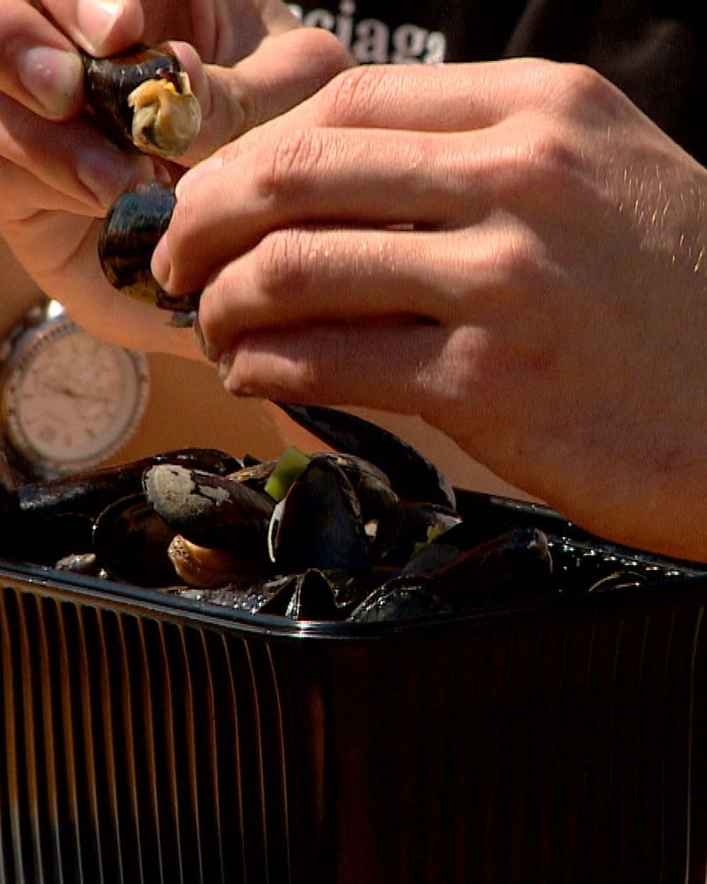 Op mosselen na is alles anders aan Mosselfestival Yerseke 'en dat is ...