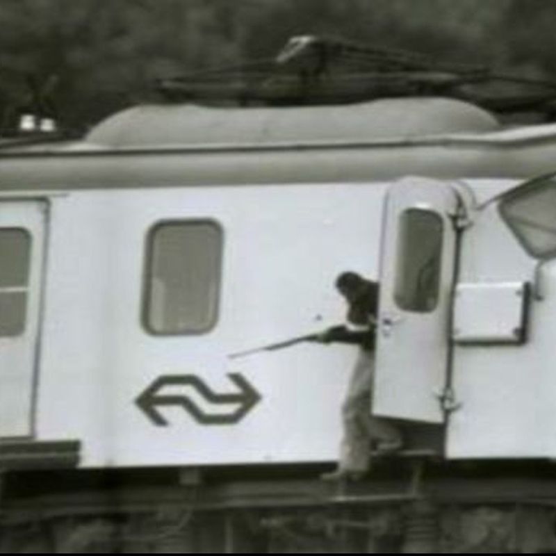 Nieuw licht op beëindiging Molukse treinkaping bij De Punt - RTV Noord