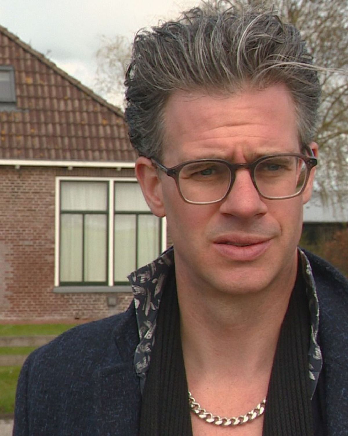 Erik Dijkstra beschreef de melkstaking (1943) en het lot van twee Blauwhuister broers - Omrop ...