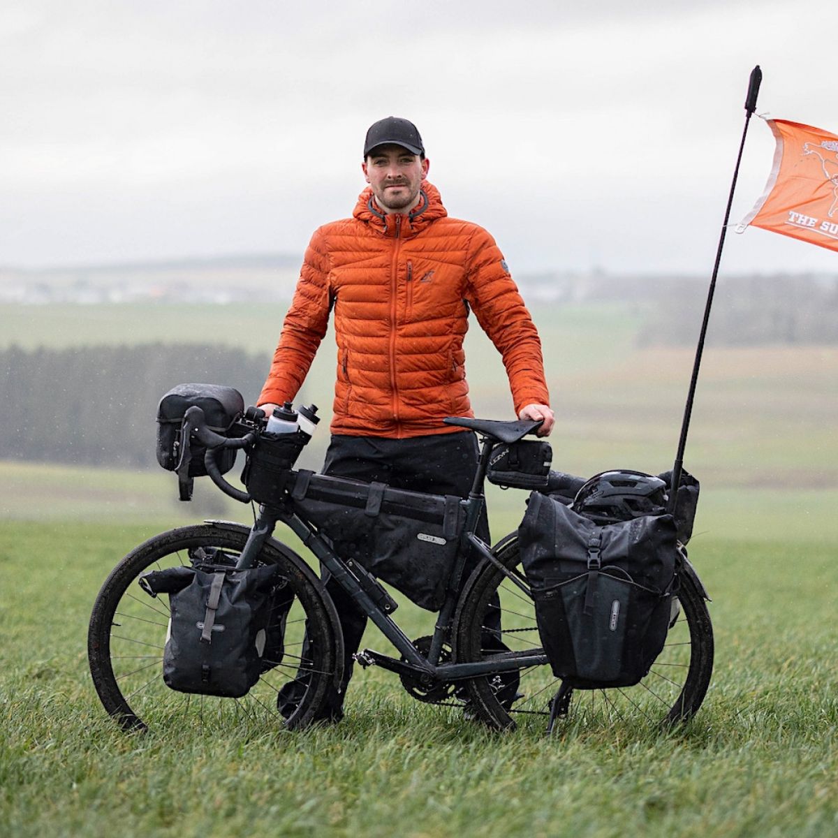 Koen fietst wereld over voor goede doel: 'Kinderen een toekomst geven ...