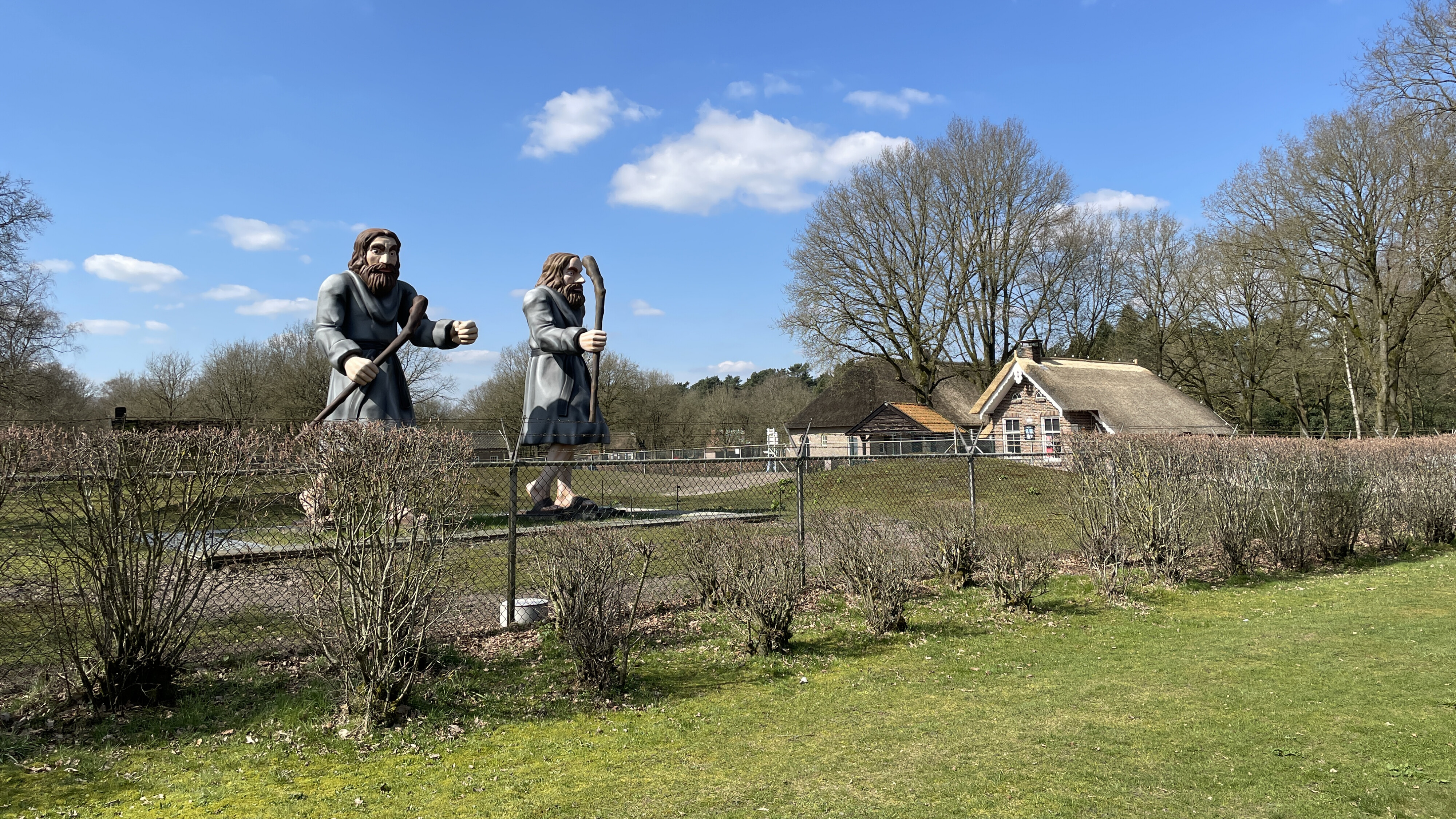 Ellert en Brammert: vader en zoon, broers of geliefden? - RTV Drenthe