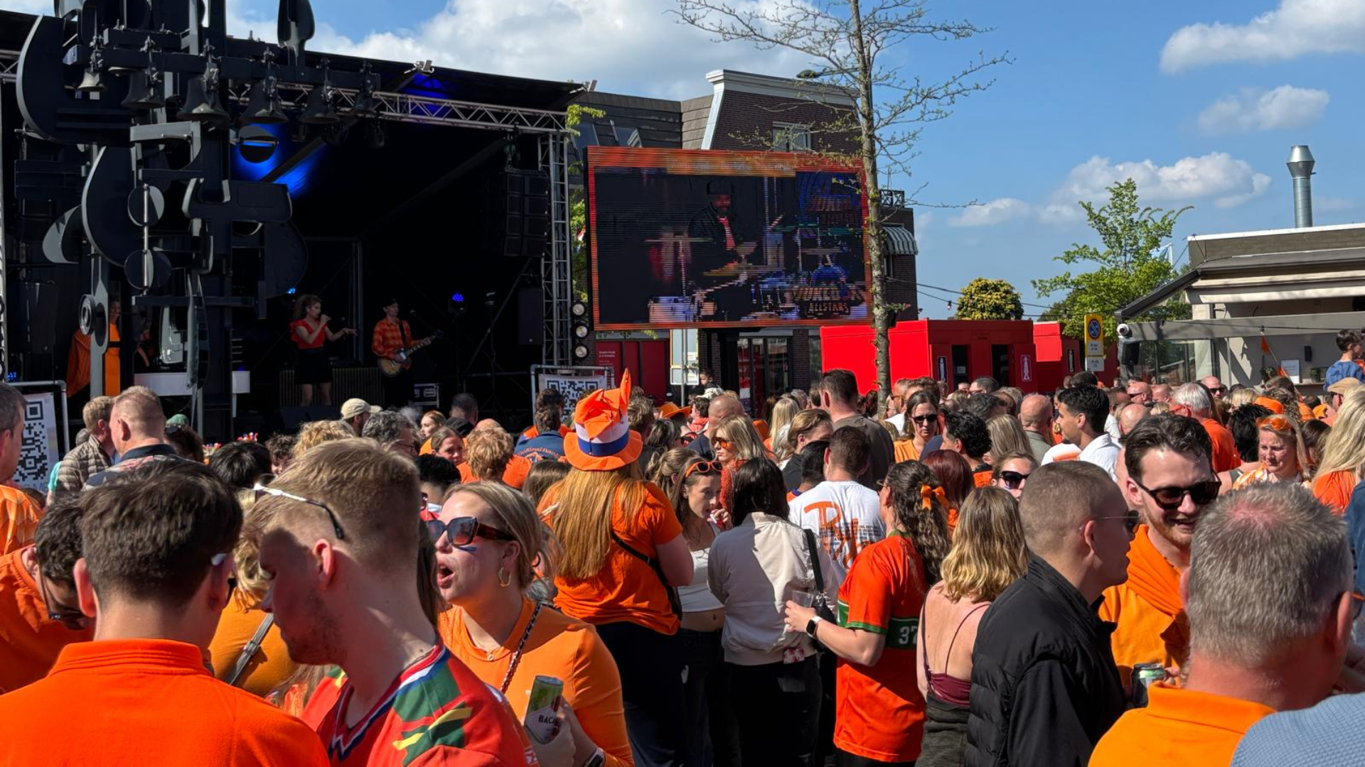 Lees terug: 'Drukke maar beheersbare Koningsdag' | Optredens in ...