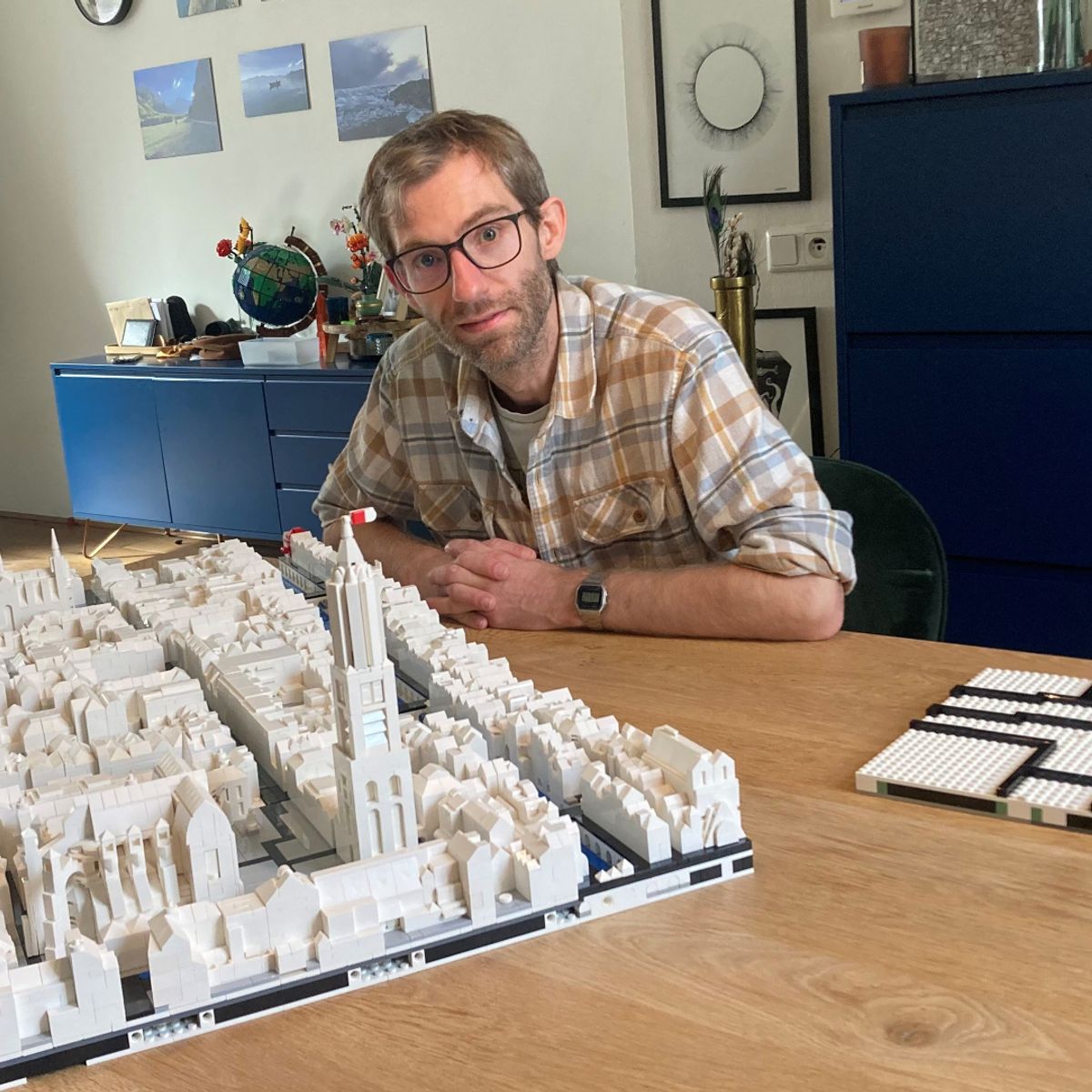Jan bouwde maanden aan Utrecht in LEGO: 'Een hobby waar nerds blij van ...