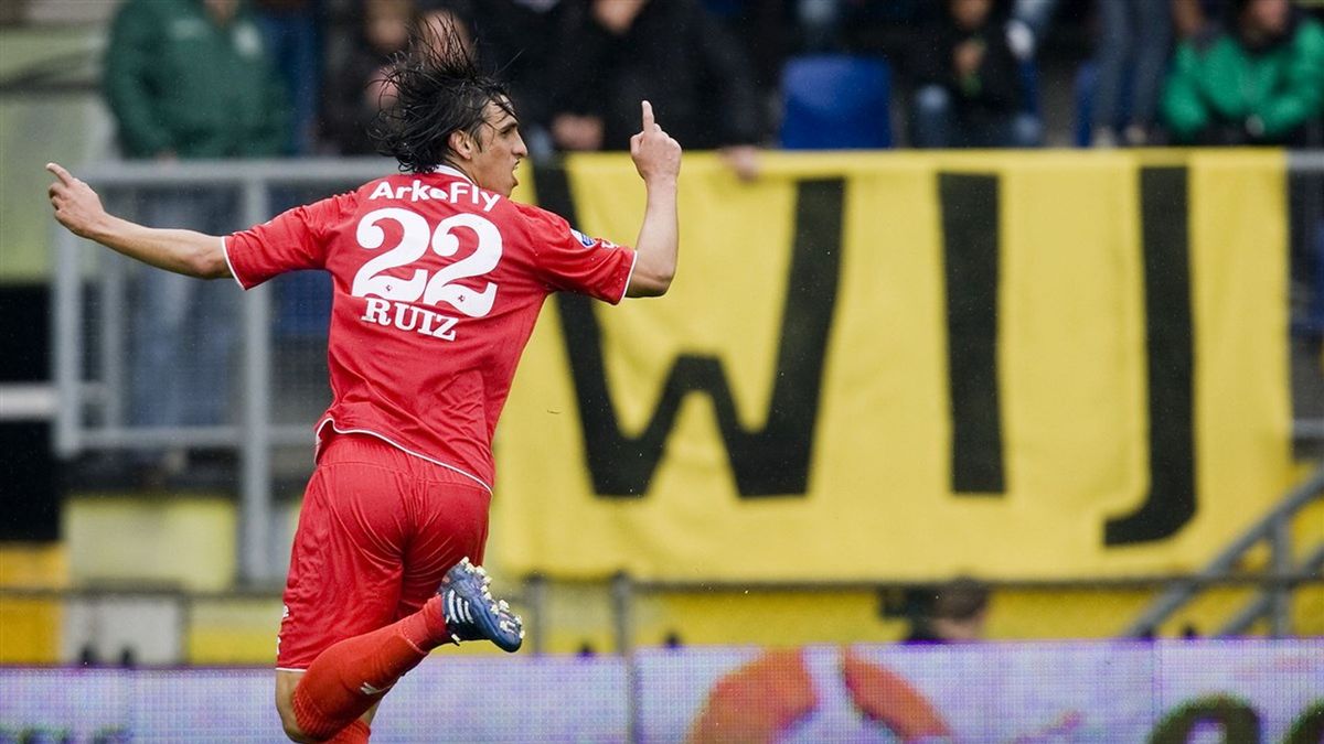 Bryan Ruiz nodigt FC Twente uit voor afscheidsduel in Costa Rica - Oost
