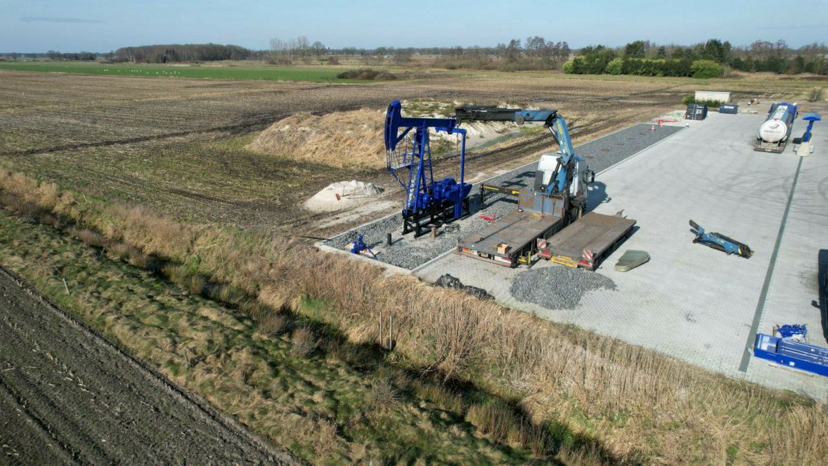 Met jaknikker haalt Fieten stukje nostalgie naar Hoogeveen - RTV Drenthe