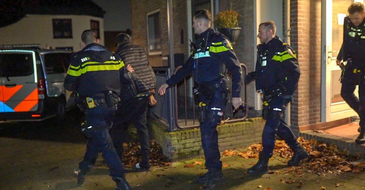 Hovenier achtervolgt dief, wordt meters meegesleurd en maakt flinke ...