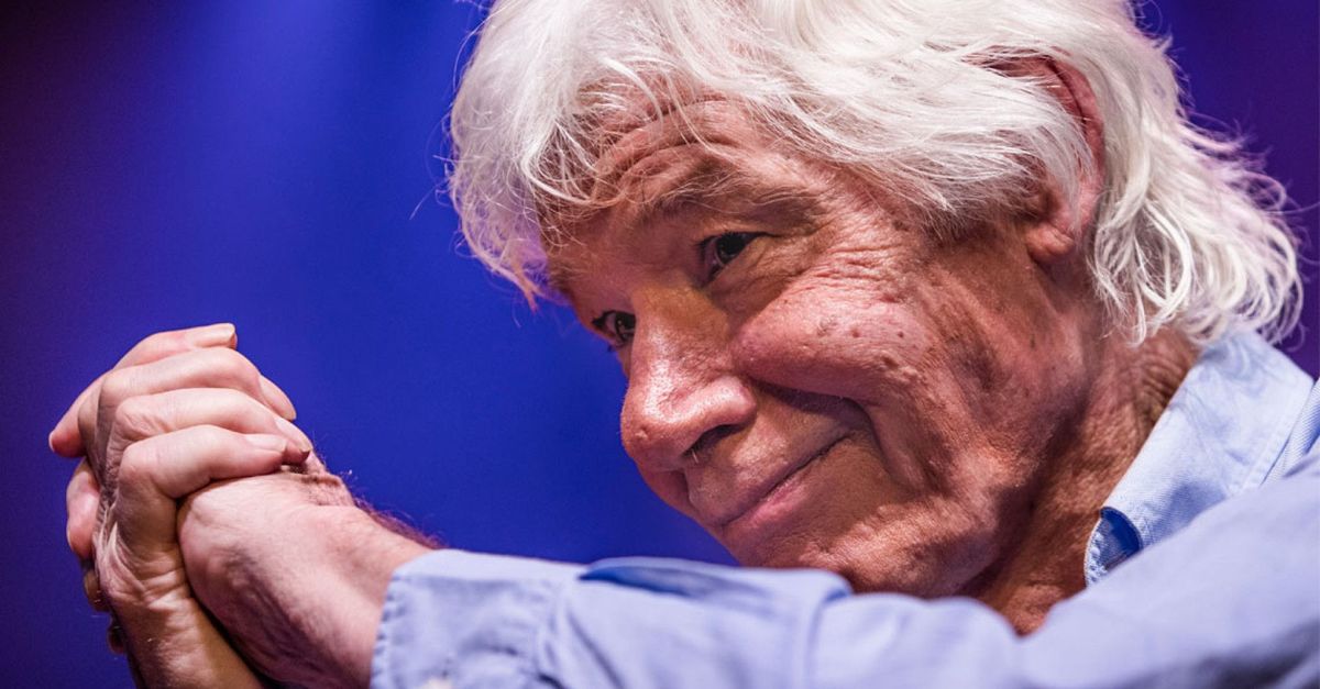 Cabaretier Paul van Vliet overleden: 'Je was als een vader voor me' - Omroep West