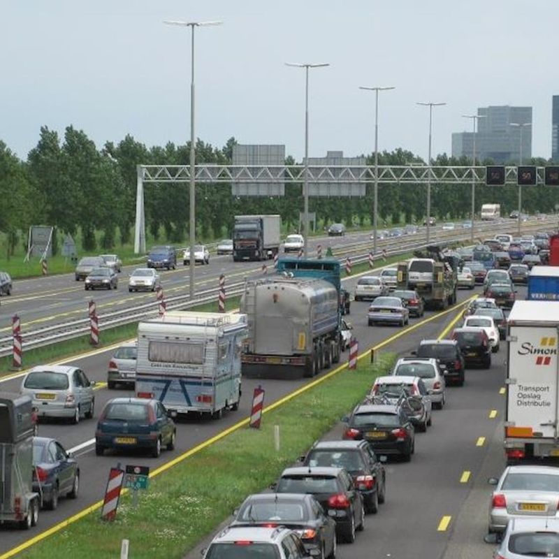 File op A28 bij knooppunt Lankhorst na ongeluk - Oost