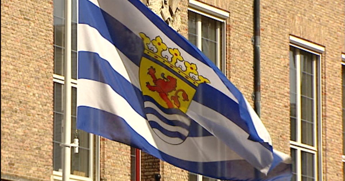 Geen wirwar meer van vlaggen op provinciehuis - Omroep Zeeland