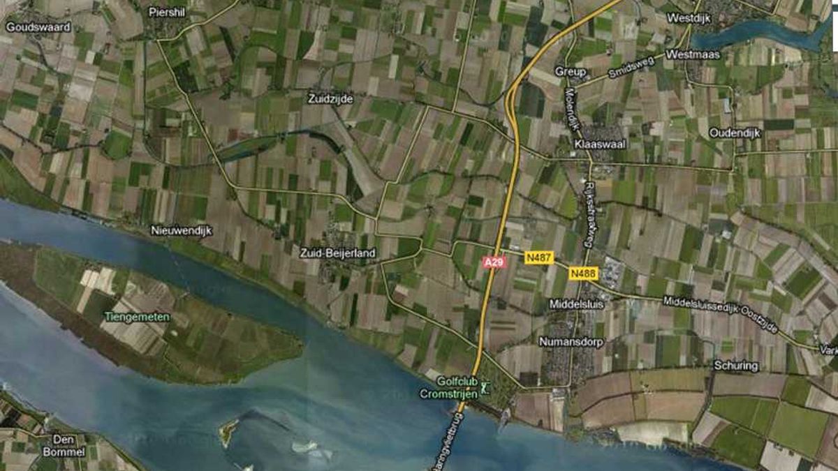 Harde muziek houdt Hoeksche Waard wakker - Rijnmond