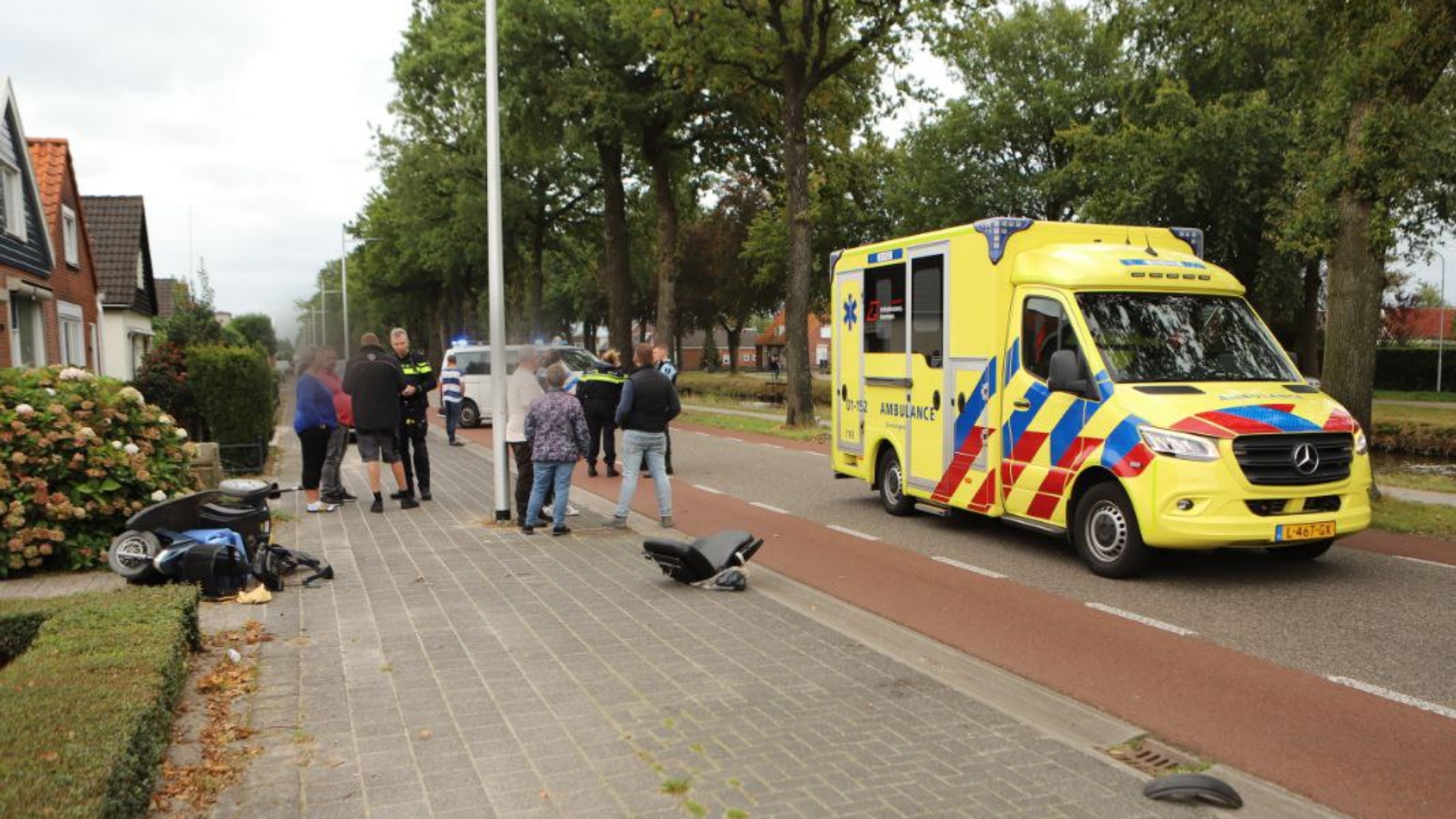 112-nieuws zaterdag 7 oktober: Auto ondersteboven bij aanrijding in ...