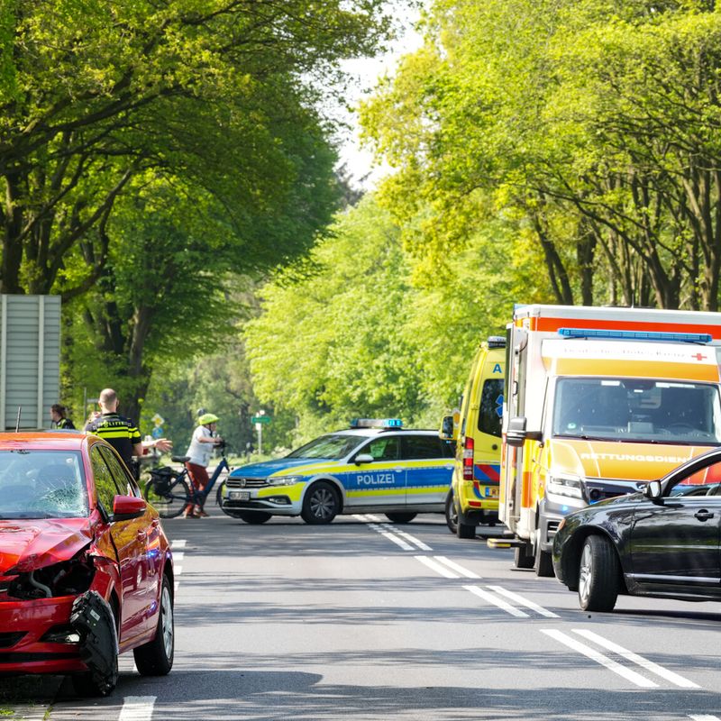 Fietsster overleden na aanrijding in Schoonebeek - RTV Drenthe