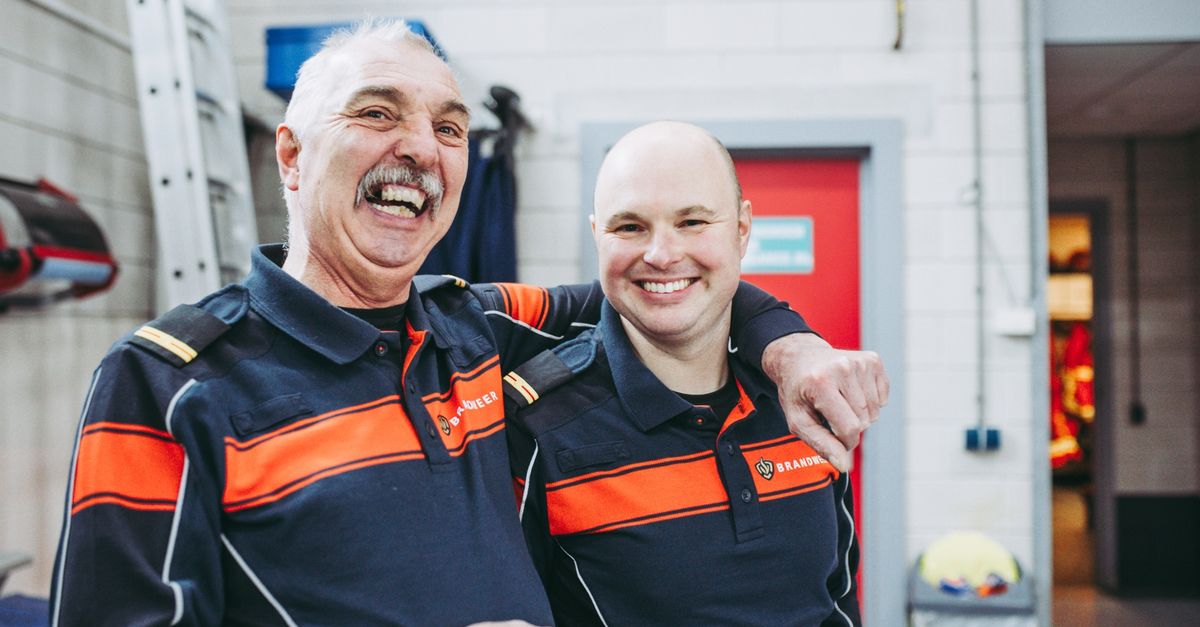 Brandweerman Sander treedt in voetsporen van vader als ploegchef in Finsterwolde: 'Enorme eer ...