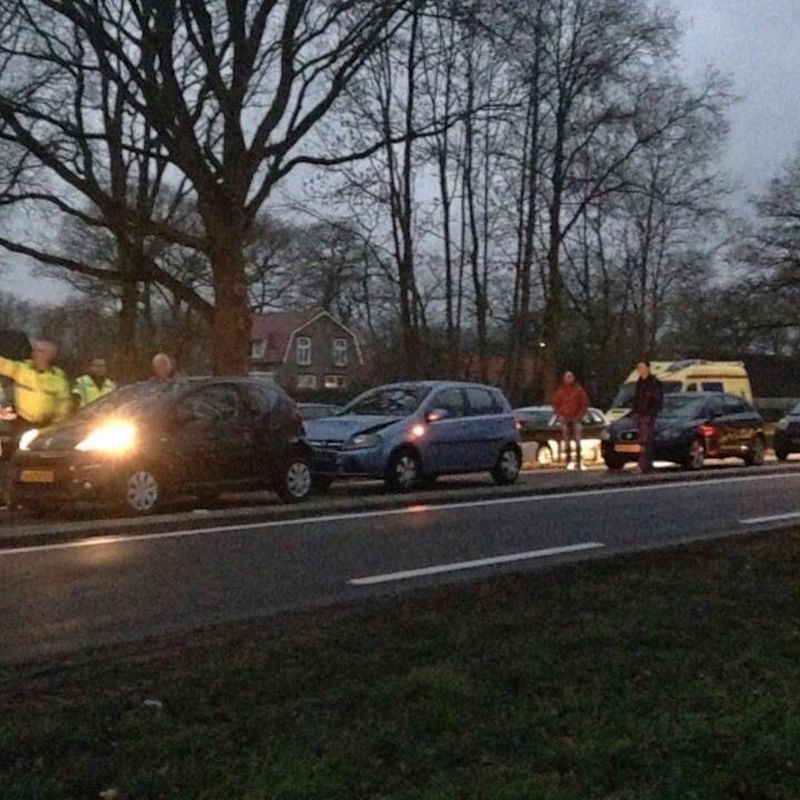 File door ongeluk op N35 bij kruispunt Bos in Raalte - Oost