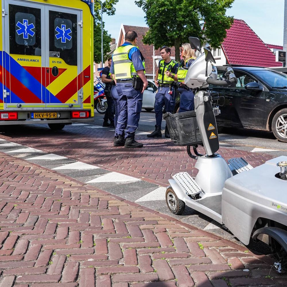Scootmobieler gewond na botsing met auto in Emmen - RTV Drenthe