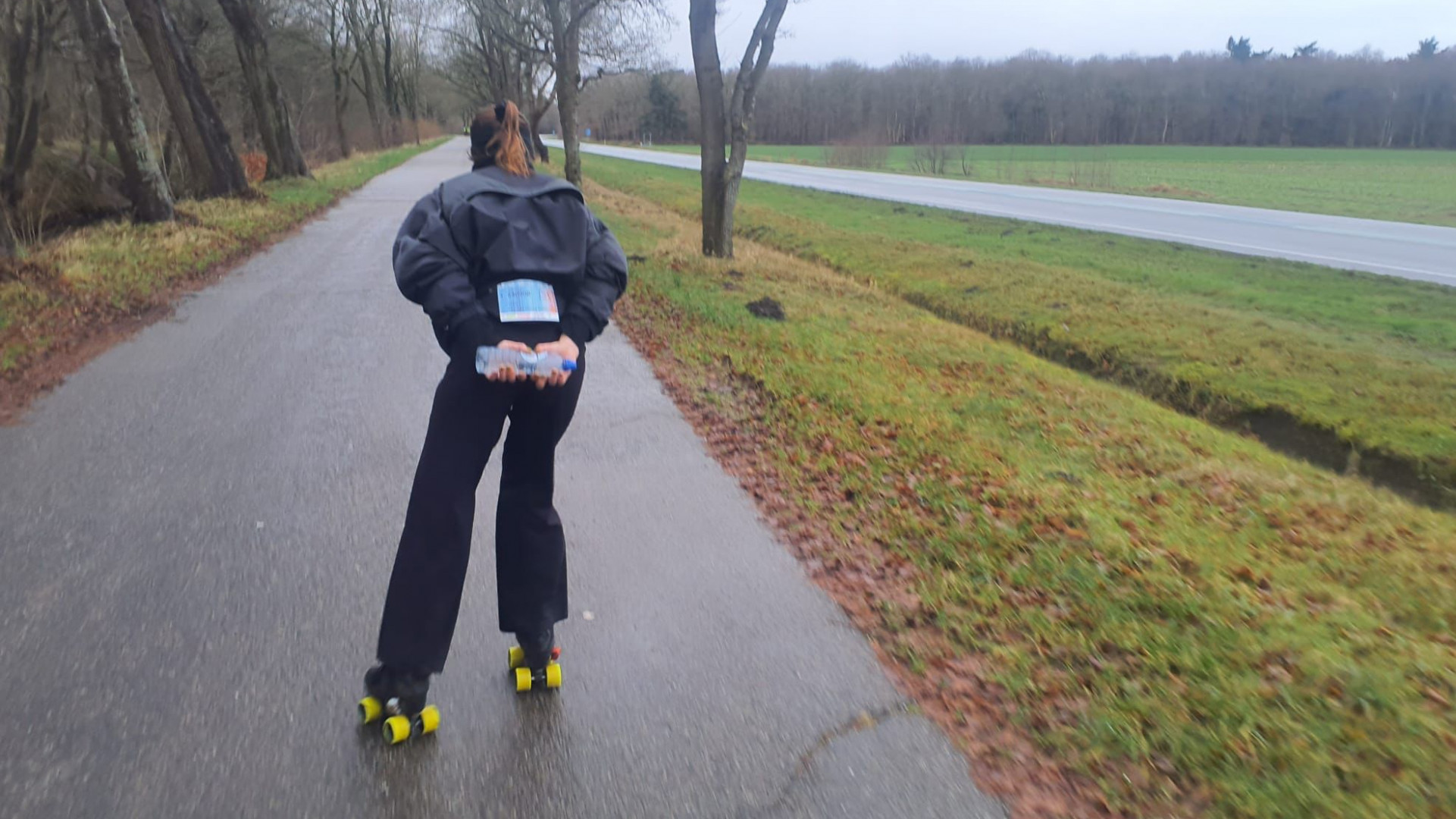 Tiara legt als eerste volledige Elfstedentocht af op rolschaatsen: '18 ...
