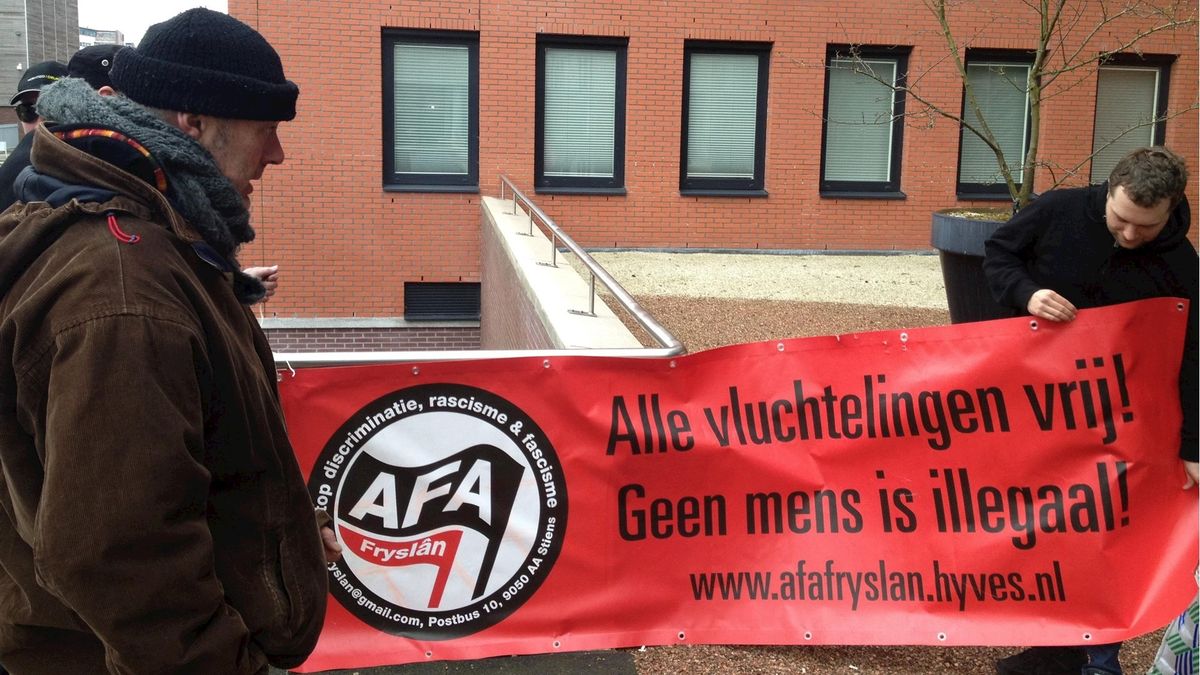Demonstratie AFA bij kantoor IND Zwolle - Oost