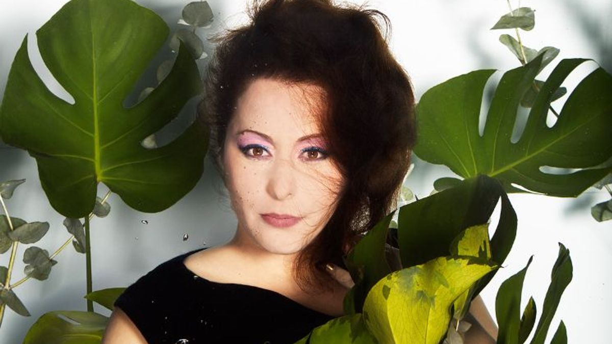 Elizabeth Simonian in Live uit Lloyd - Rijnmond