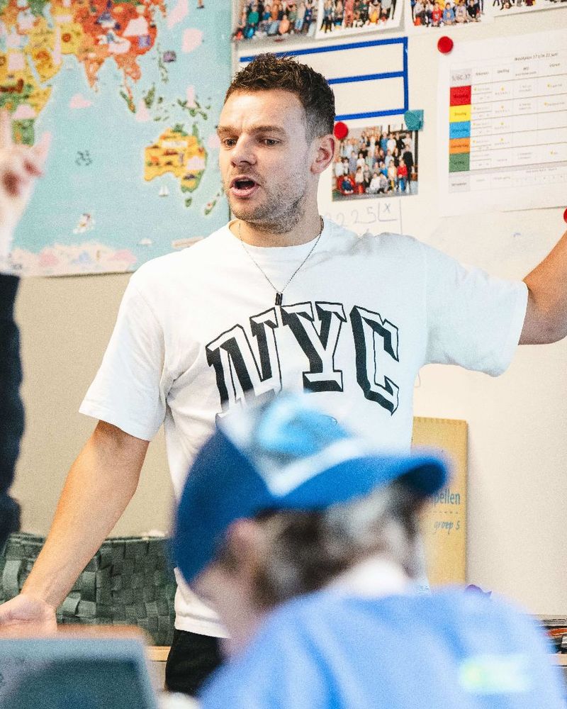 Scholen openen deur voor zij-instromers: 'De tekorten worden hier fors ...