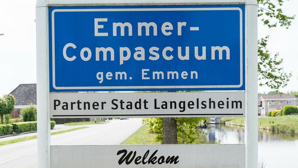 Gemeente kiest voor tweetalige plaatsnaamborden Emmen - RTV Drenthe