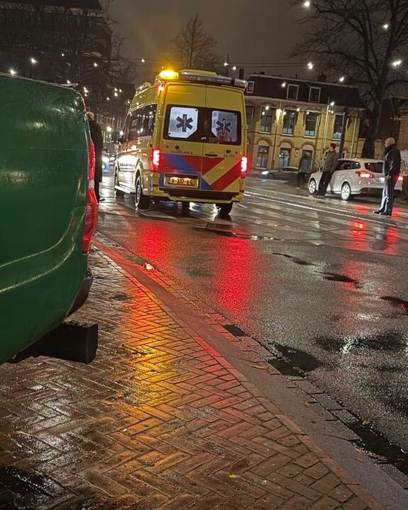 Afsluitdijk richting Noord-Holland weer open na ongeluk | Voetganger ...