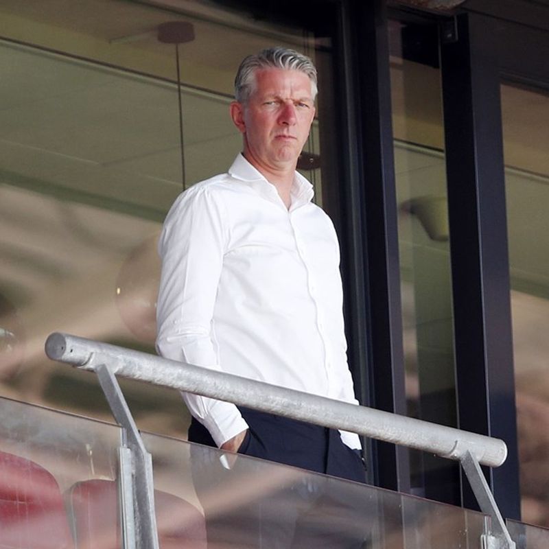 Gerry Hamstra maandag te gast op De Oosttribune - Oost