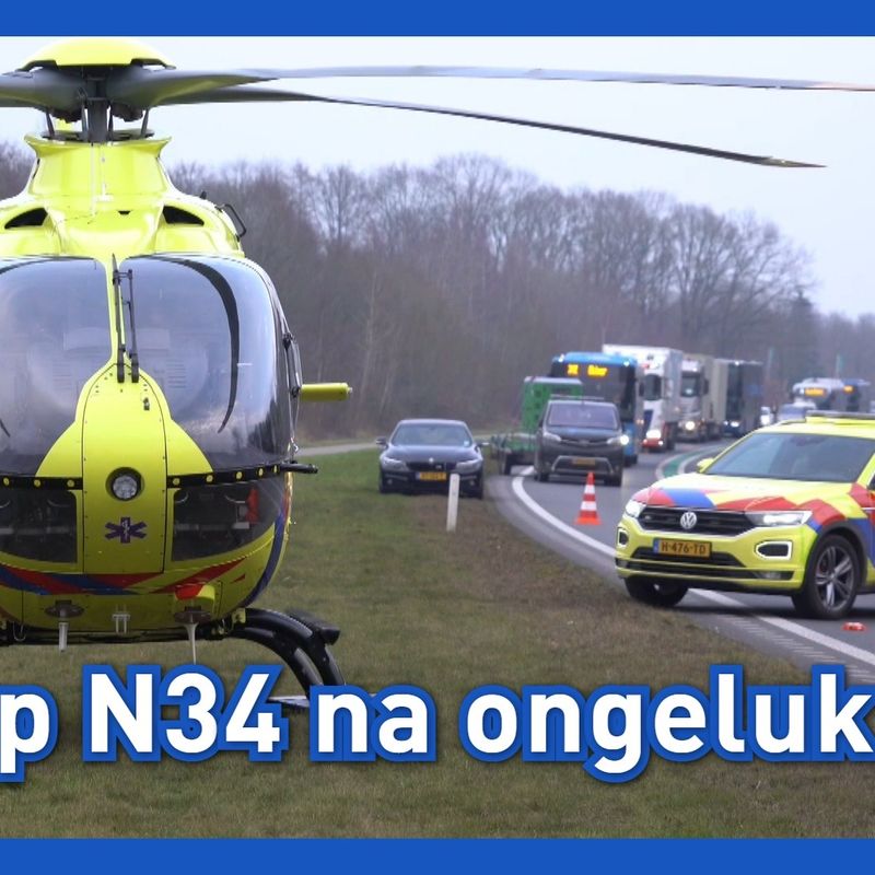 Beelden van het ongeluk op de N34 - RTV Noord