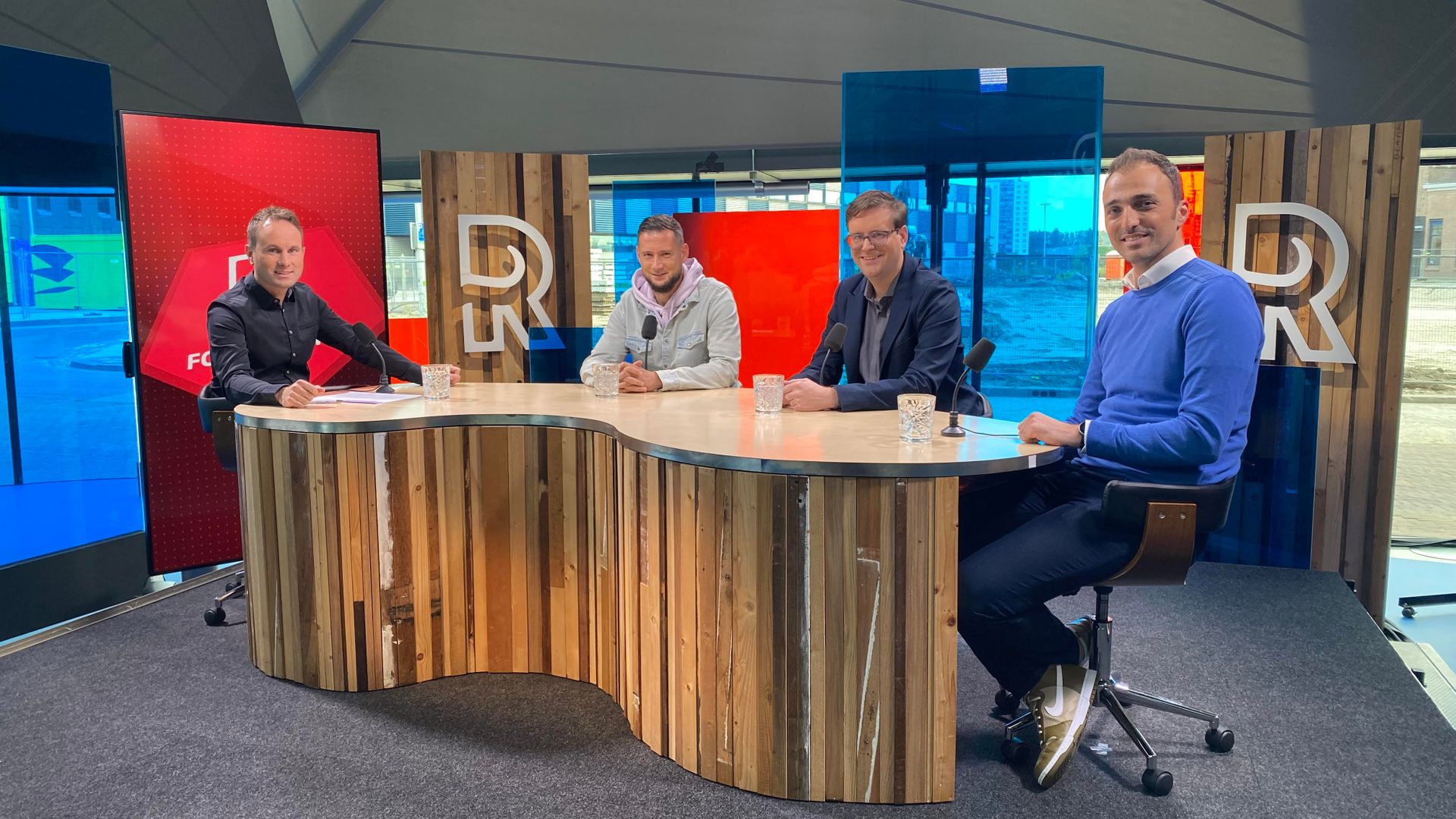 Luigi Bruins in FC Rijnmond: 'Feyenoord-aanvoerder Orkun Kökçü komt nu ...