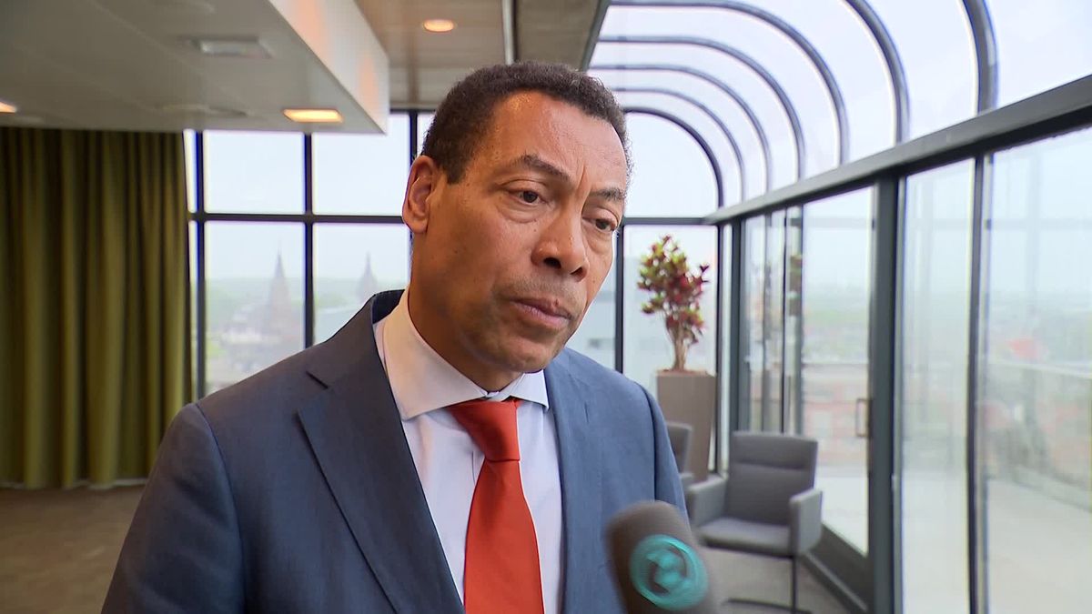 Burgemeester Franc Weerwind reageert: 'We gaan alle mogelijke hulp ...