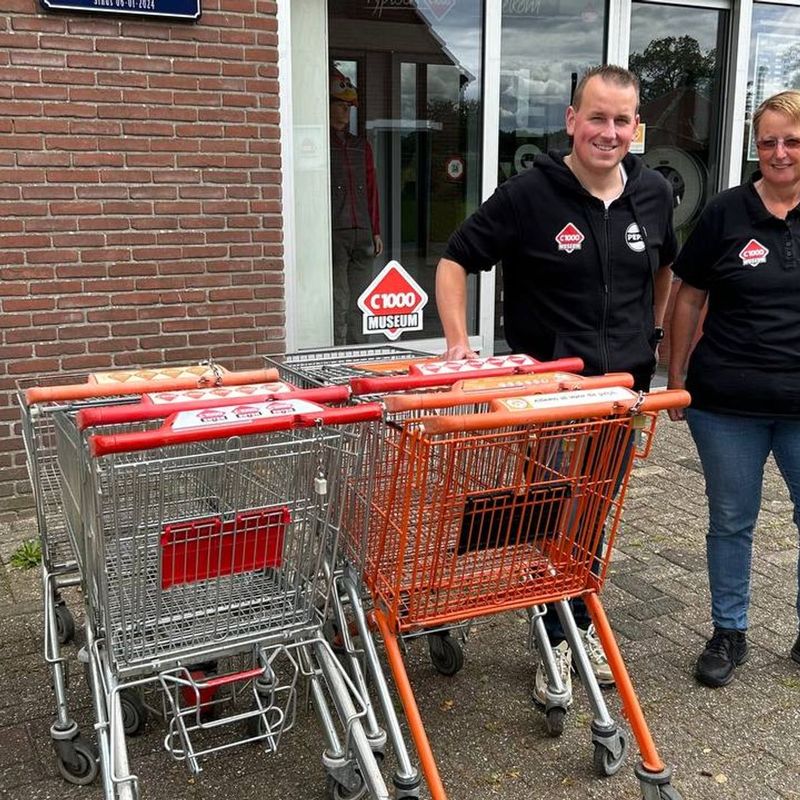 Gerard uit Hellendoorn houdt zijn favoriete winkel levend en heeft zijn ...
