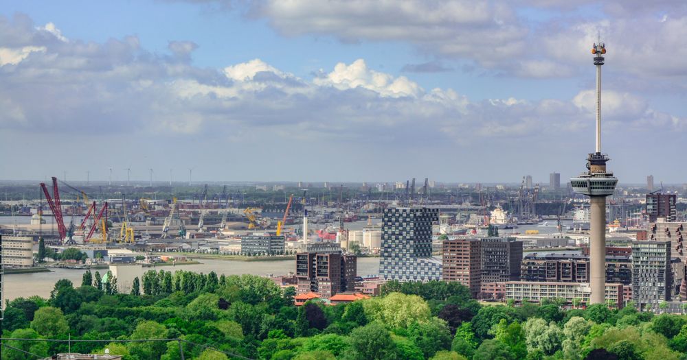 Iedereen heeft zijn eigen verhaal over de Euromast; kijk zaterdag naar ...