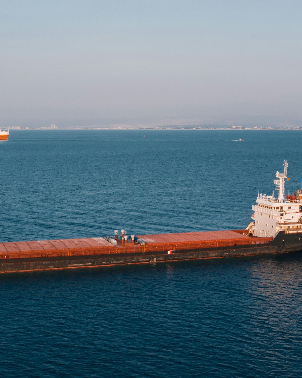 Schepen vast in Midden-Oosten, Rotterdamse haven bezorgd: 'Moet niet te ...
