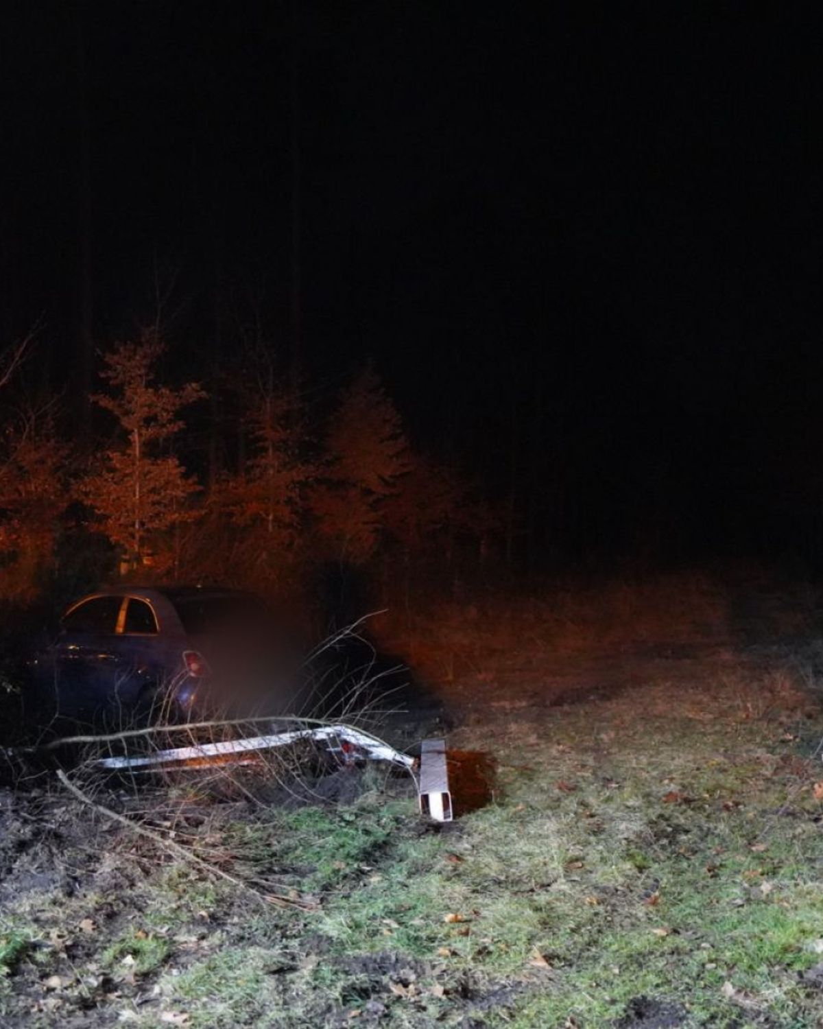 Auto schiet van de weg af bij beruchte plek - Omroep Gelderland
