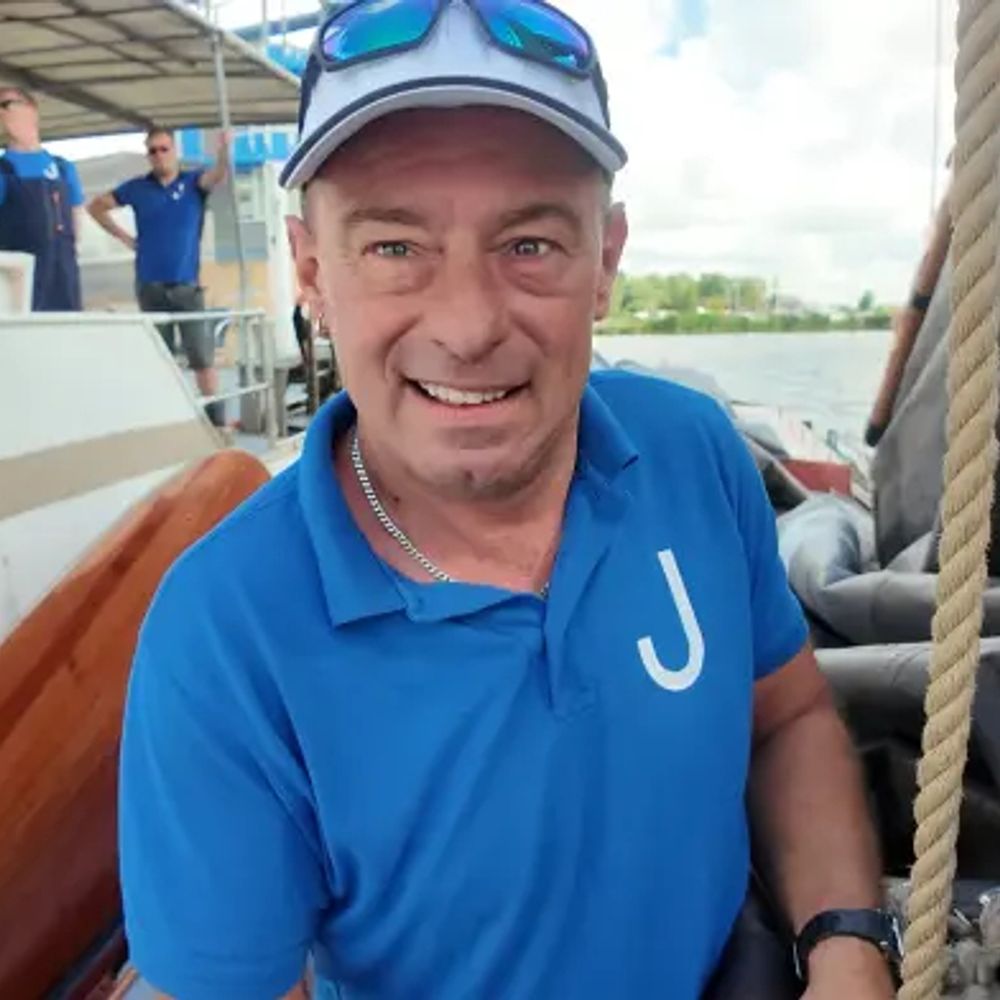 Skûtsjes maken zich klaar voor SKS: "Met een bulk wind loopt het schip ...