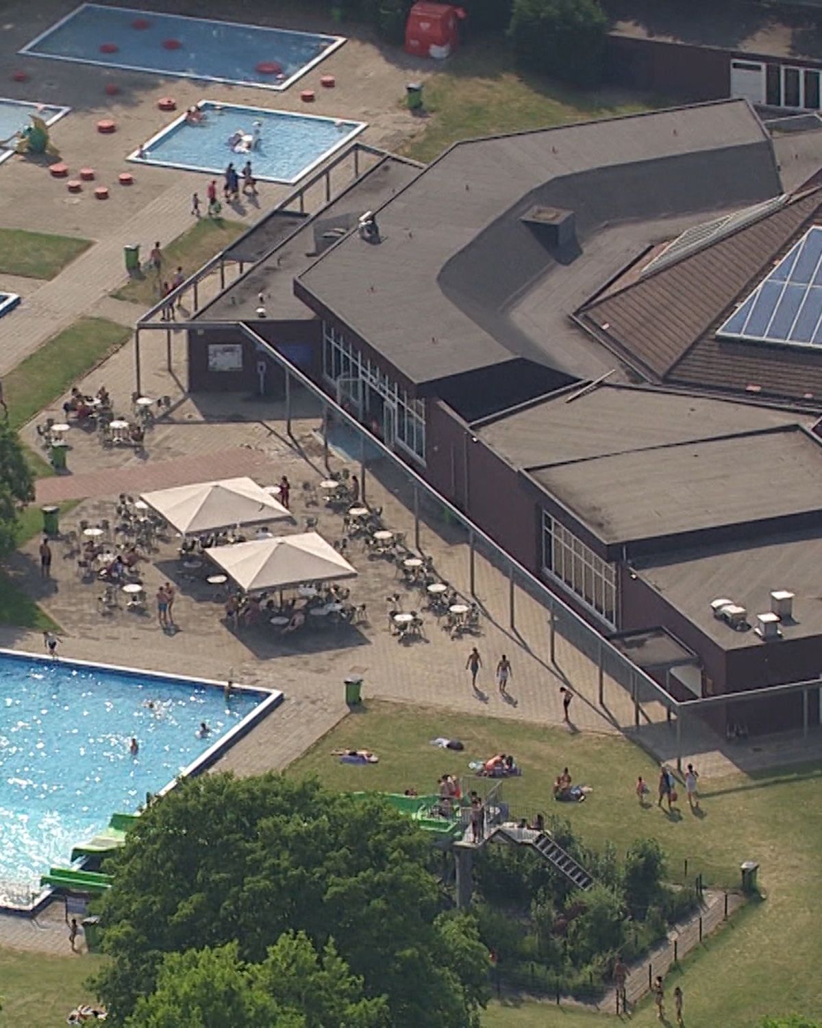 Zwembad Mosaqua definitief gered, heropening over enkele weken - L1 Nieuws