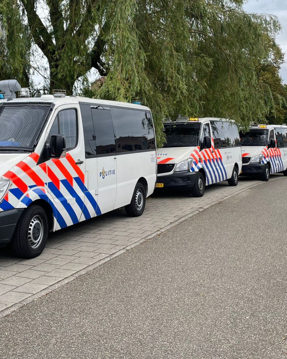 Politie 'zoekt' opnieuw in verband met schietpartij en explosie ... Politie 'zoekt' opnieuw in verband met schietpartij en explosie ...