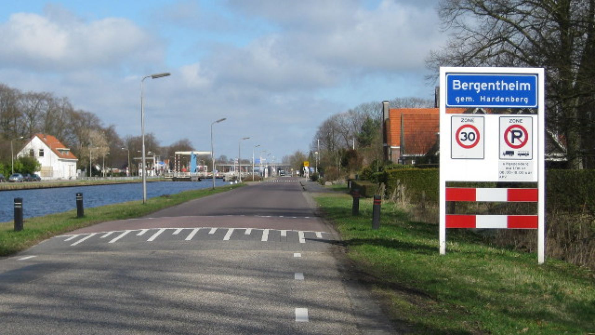 Het nuchtere kanaaldorp Bergentheim in Overijssel is apetrots op 'hun ...