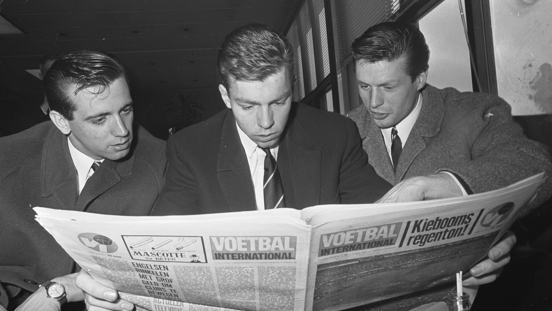 Jan Mulder - grote broer, voetballer, schrijver en tv-persoonlijkheid ...