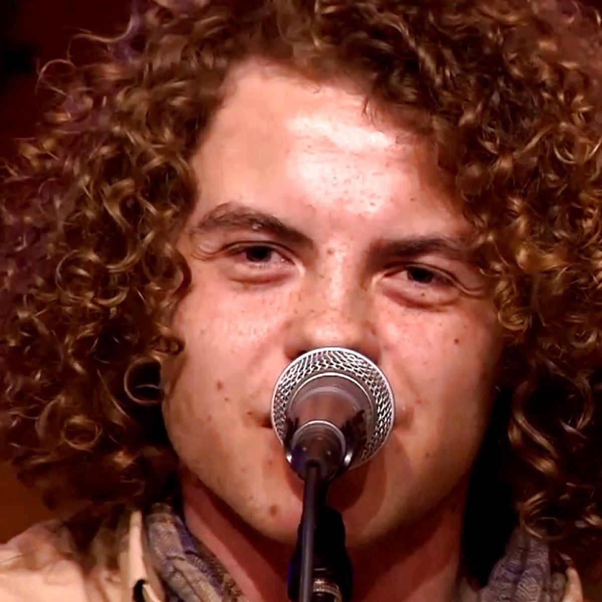 Harlinger zanger Boaz komt met debuutalbum: "Ik wilde altijd ...