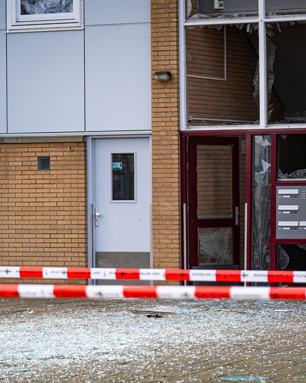 33 arrestaties, 18 sluitingen en preventief fouilleren in 2 wijken na ...
