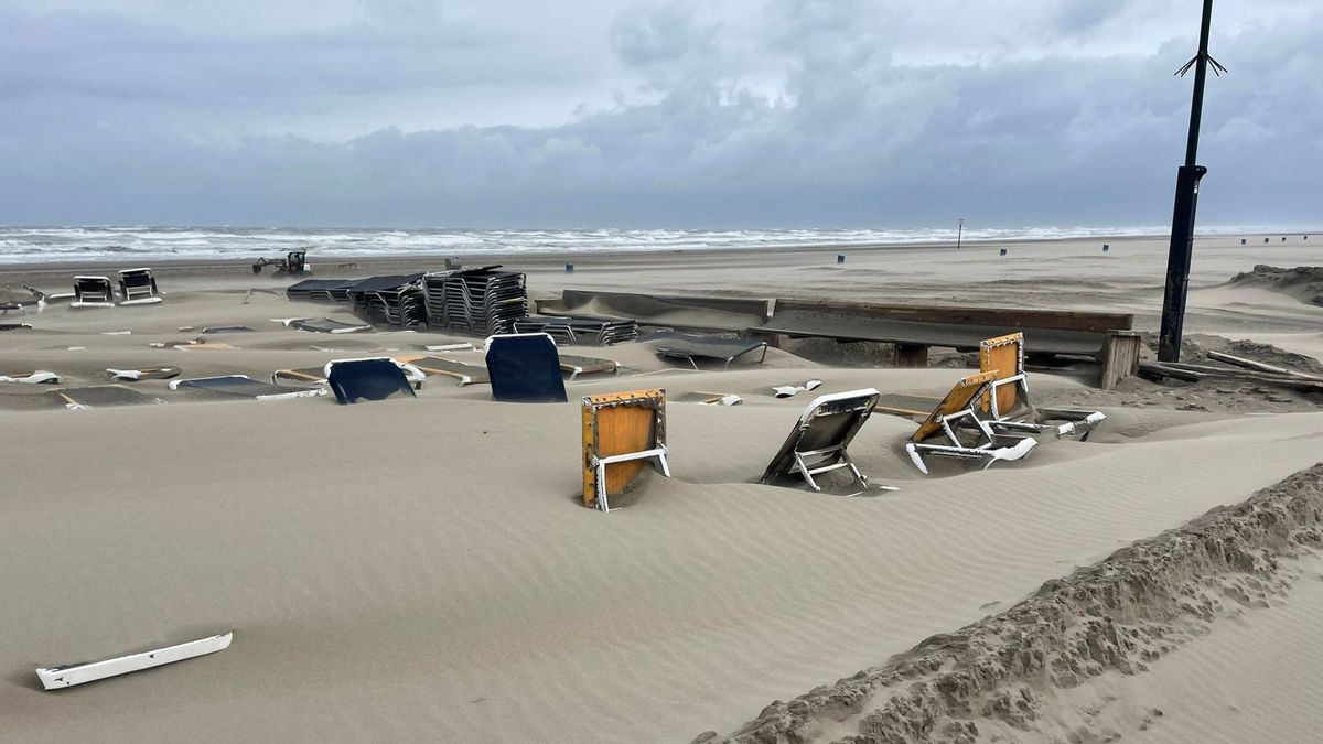 UPDATE: Hoogtepunt storm Poly in onze regio voorbij - Rijnmond