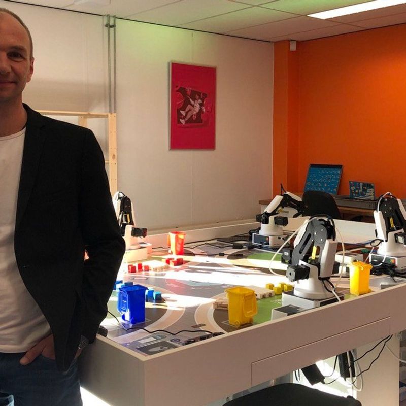 Eerste Techlab Noord-Drenthe staat in Eelde: 'Techniek is meer dan kinderen denken' - RTV Drenthe