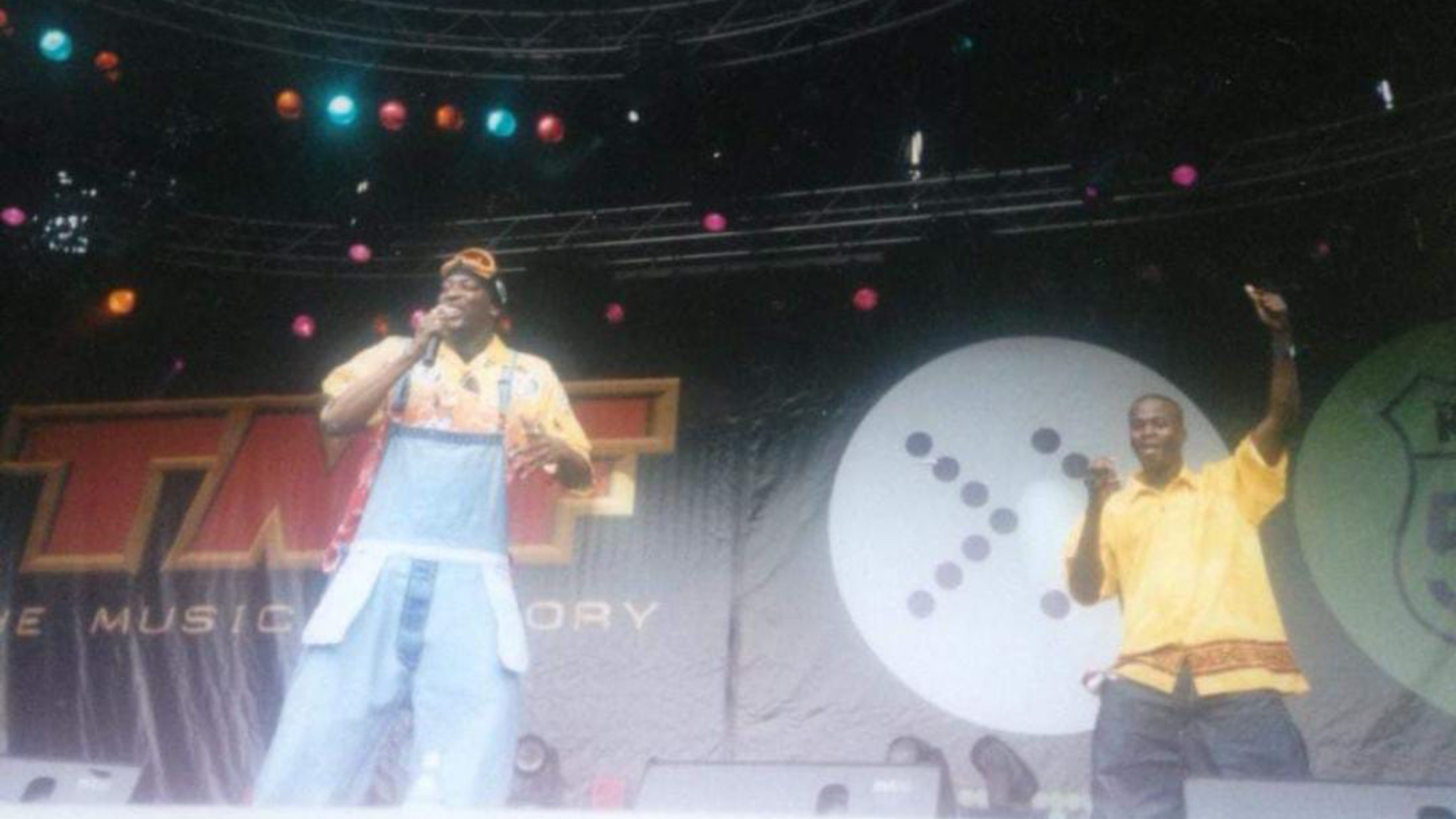 Zelfs vanuit ziekenhuis nam Def Rhymz nog optredens aan: 'Hij wilde ...