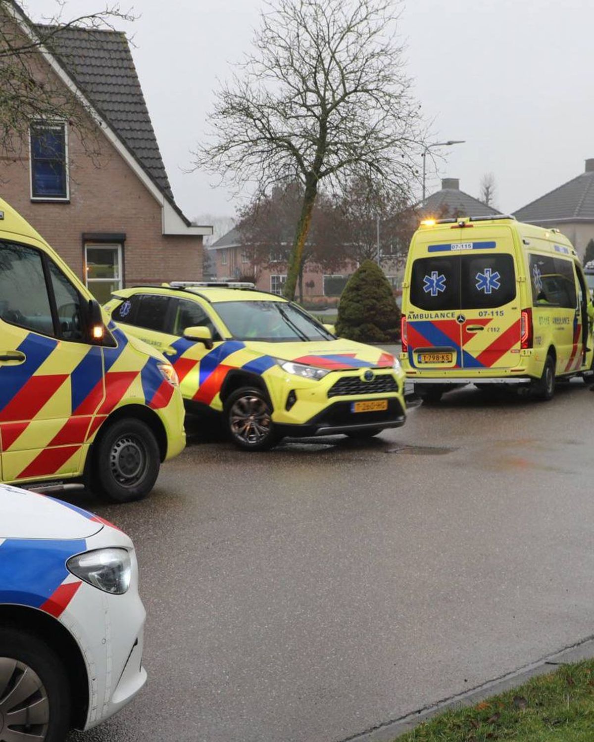 Fietser bewusteloos • veel schade bij ongeval - Omroep Gelderland