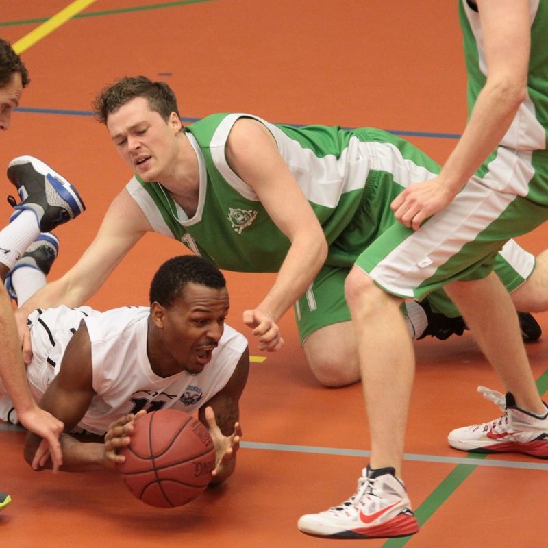 Groene Uilen onderuit in heenwedstrijd tegen Grasshoppers - RTV Noord