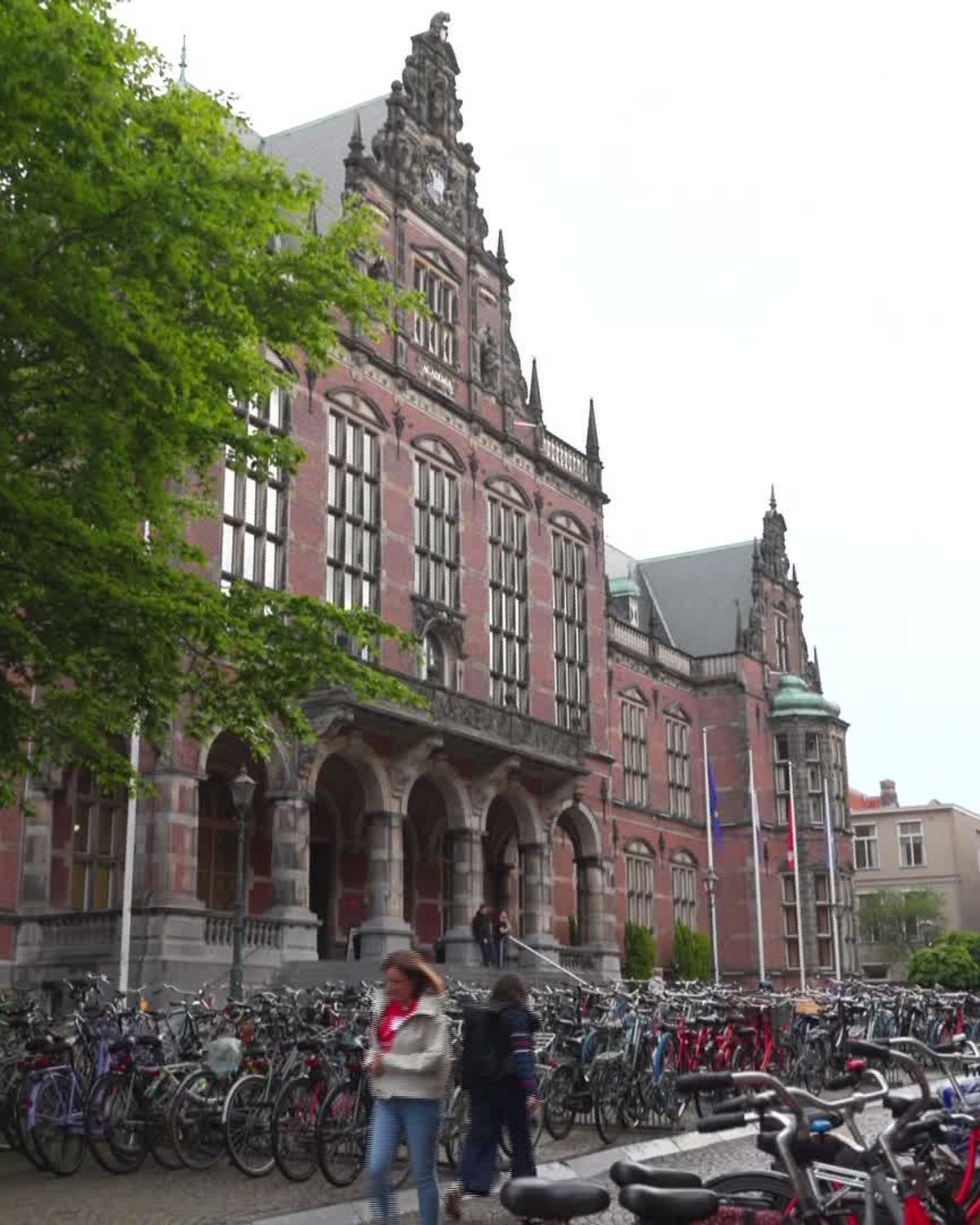 GGZ-medewerkers voor tuchtrechter na klacht over beroepsgeheim - RTV ...