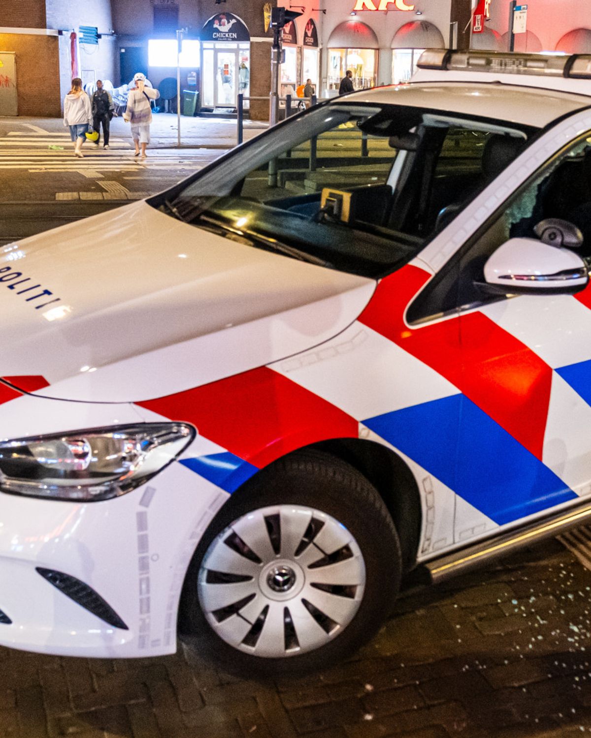 Jongen krijgt straf van kinderrechter na rellen Scheveningen - Omroep West